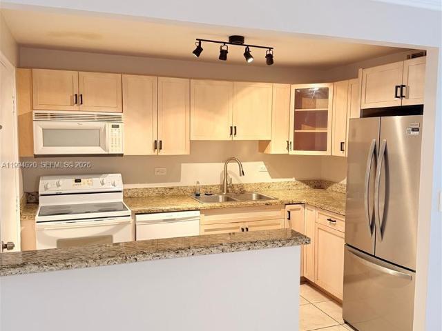 8101 SW 72nd Ave, Unit 403W, Miami, FL 33143 | MLS #A11994