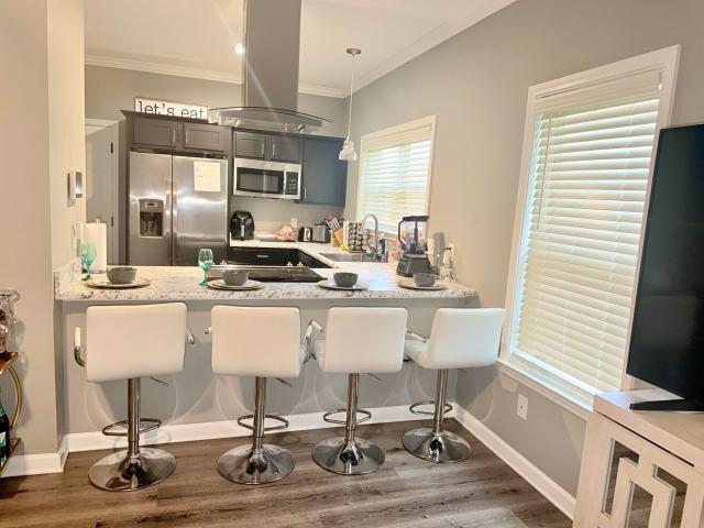 8101 timber knoll cv