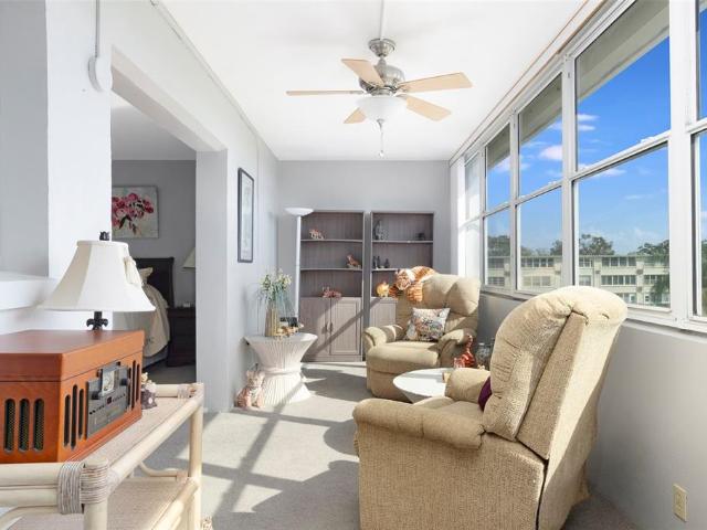 8101 11th St N, Unit 319, St. Petersburg, FL 33702 | MLS #TB8451