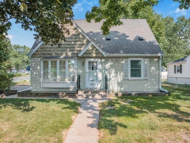 8101 2nd Ave S, Bloomington, MN 55420