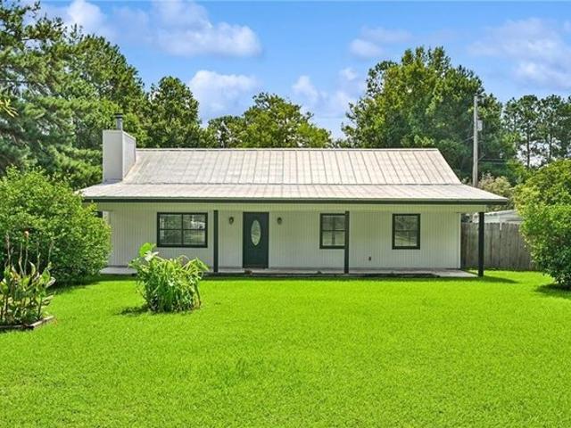 81020 Father Francis Dr, Bush, LA 70431