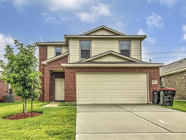 8102 Yaupon View Drive