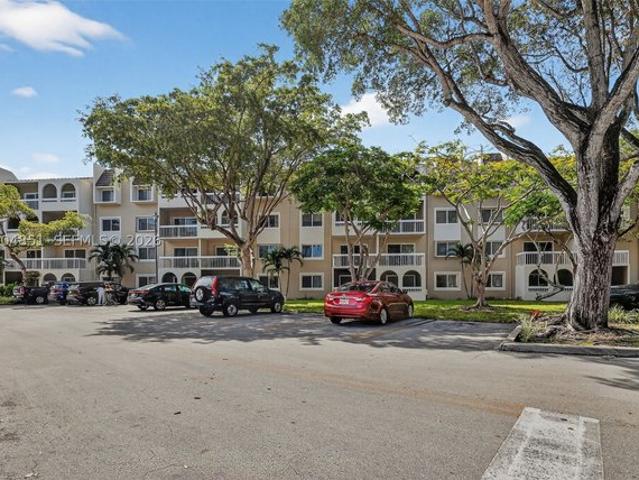 8103 Camino Real Apt 407, Miami, FL 33143