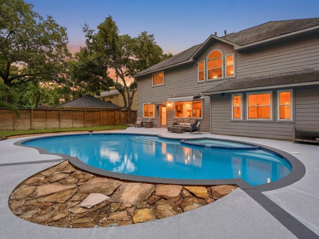 8103 Hurst Forest Drive