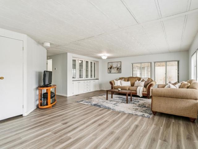 8103 W Appomatox