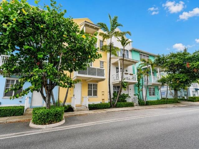 810 3rd Ave N Apt 78, Lake Worth, FL 33460