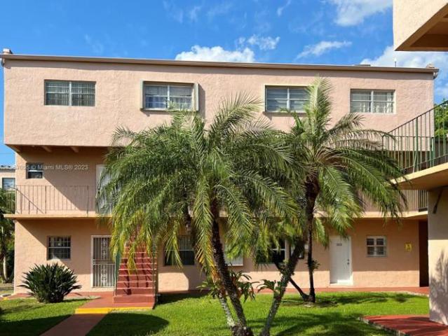 810 105th Ave SW #502, Miami, FL 33174