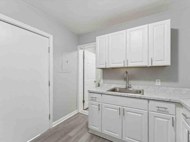 810 816 West 38th Street 2 Bedroom Apartment for Rent at 810 810 816 West 38th Street, Savannah, GA 31415 Carver Heights