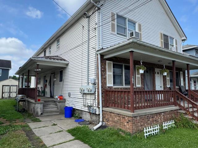 810 812 Center Street
