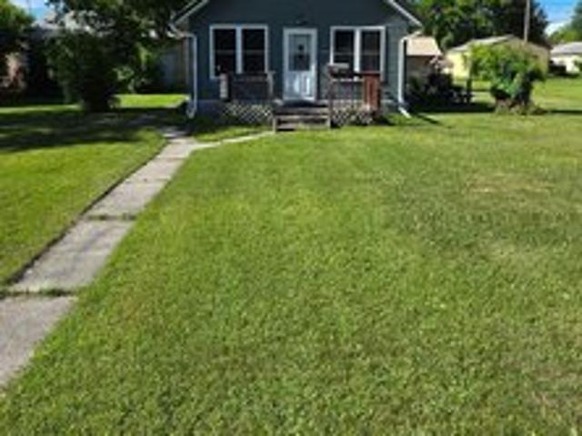 810 9th St, International Falls, MN 56649
