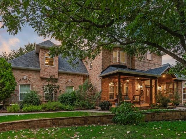 810 Cross Timbers Dr, Double Oak, TX 75077