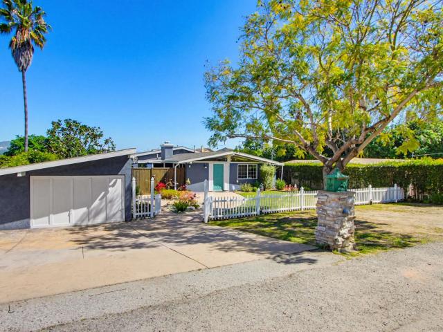 810 Anns Way, Vista, CA 92083 | MLS #260005
