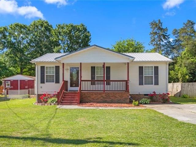810 Arthur Ave, High Point, NC 27263