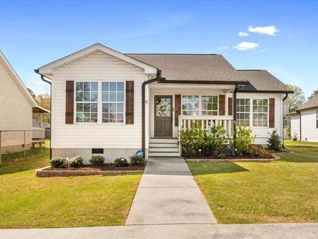 810 Battle Creek Dr, Dalton, GA 30721