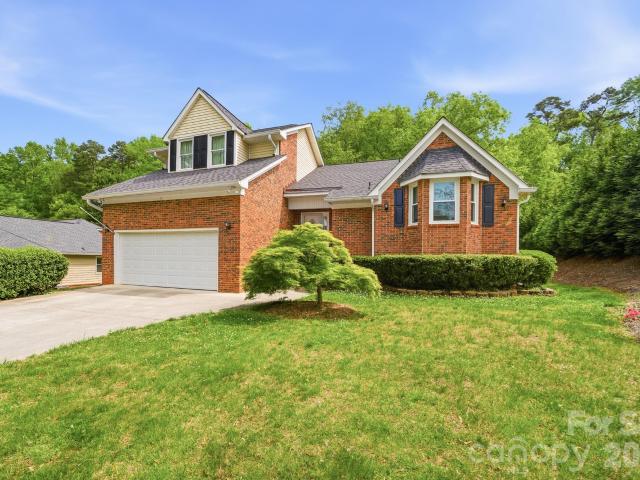 810 Balsam Terrace