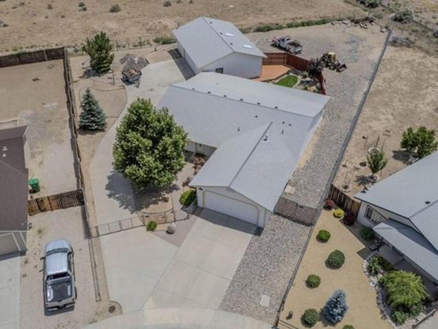 810 Brandy Ct, Dayton, NV 89403