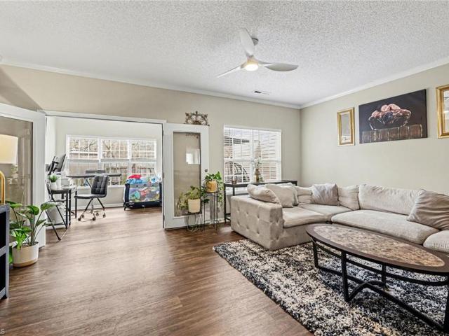 810 Brittany Way