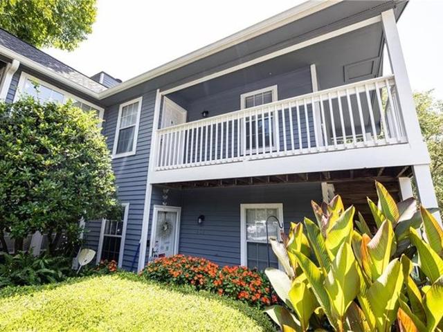 810 Gettysburg Pl, Sandy Springs, GA 30350