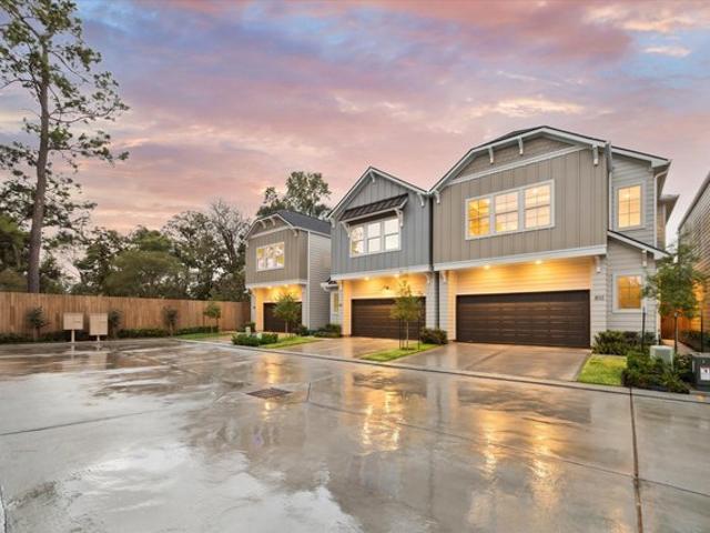 810 Glowing Dawn Dr, Houston, TX 77018
