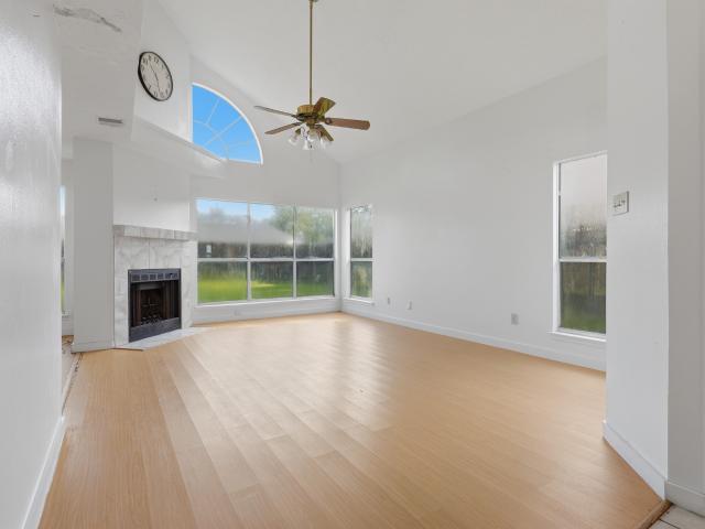 810 Derby Lane