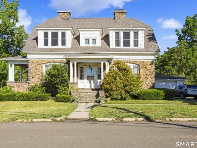 810 Dunbar Hill Rd, Hamden, CT 06514