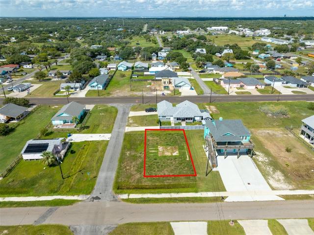 810 E James St, Rockport, TX 78382 | MLS #466014 | Compass