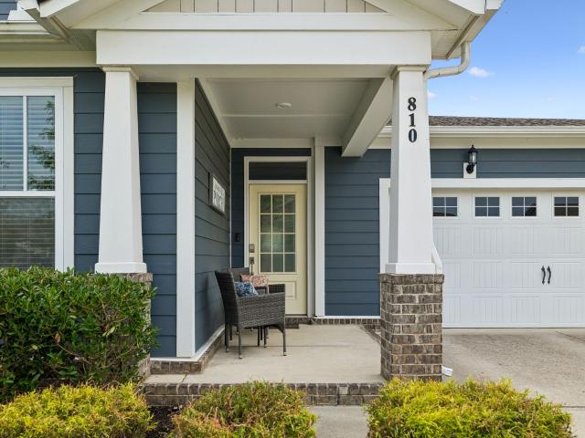 810 Ewell Farm Dr
