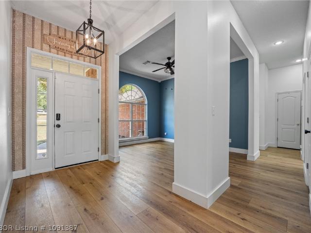 810 Karry Lane