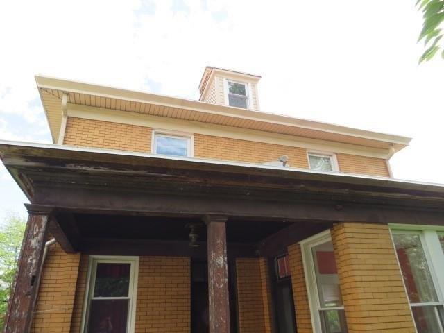 810 Howard St, Monongahela, PA 15063