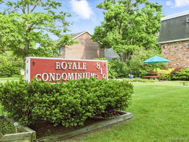 810 Holland Avenue # 5