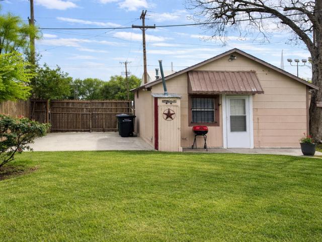 810 Haggin St, San Antonio, TX 78210 | MLS #1957 | Compass