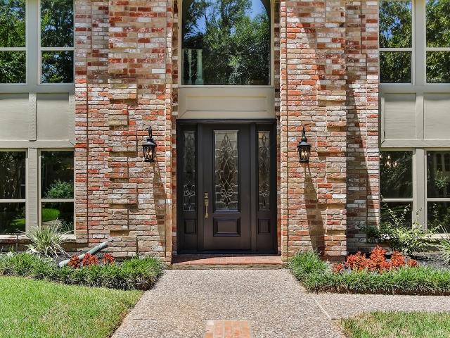 810 Herdsman Drive