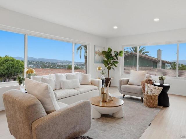 810 Omar Dr