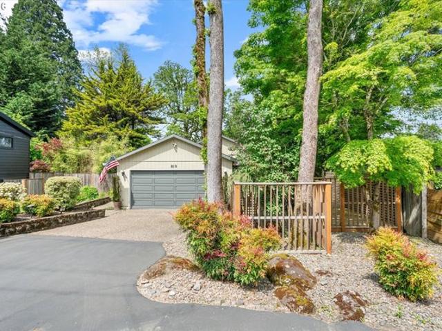 810 McVey Ave, Lake Oswego, OR 97034