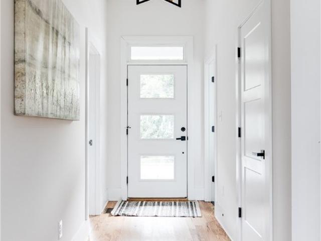 810 N 32nd Street