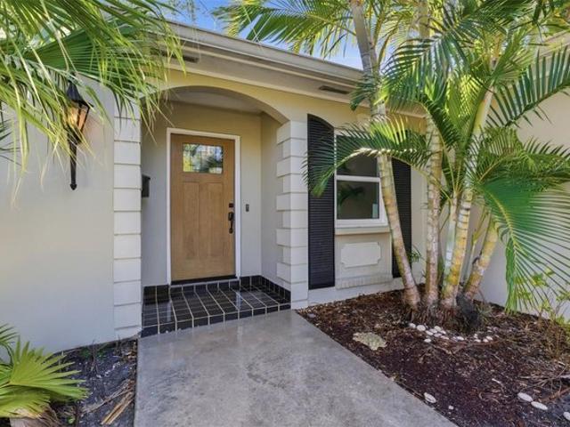 810 S West Shore Blvd, Tampa, FL 33609