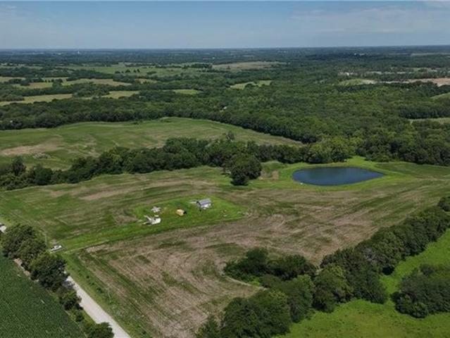 810 SE 240th St, Plattsburg, MO 64477