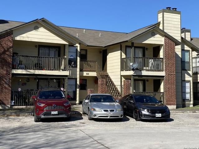 810 Station St, Converse, TX 78109