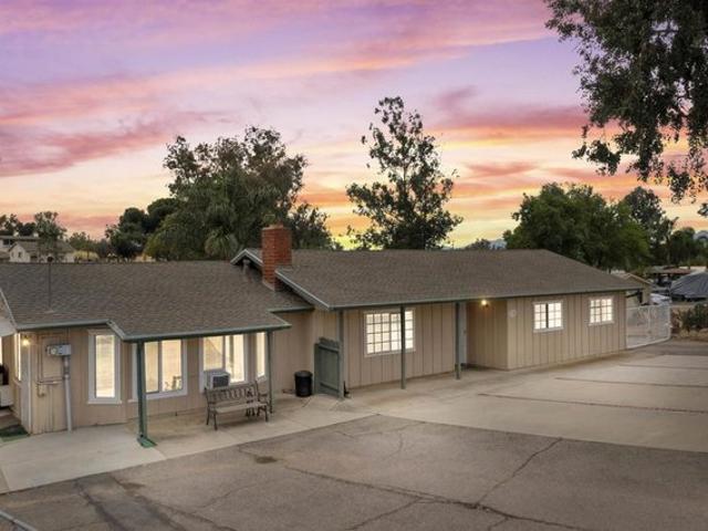 810 Steffy Rd, Ramona, CA 92065
