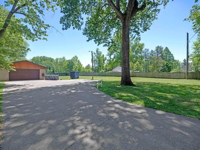 810 Plaza Drive