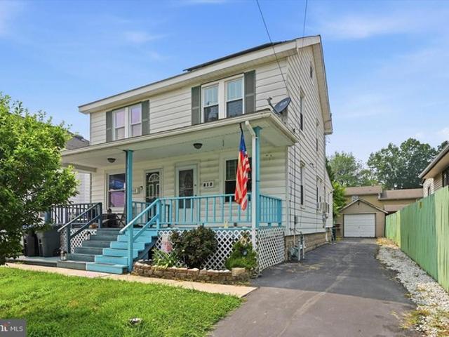 810 Pleasant Ave, Boothwyn, PA 19061