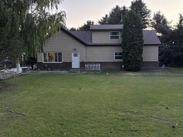 810 Road 6, Powell, WY 82435