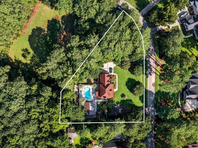 810 River Oak Circle