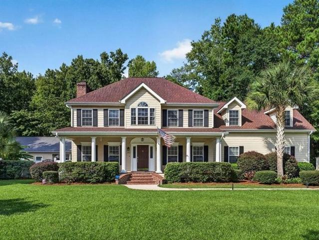 810 River Oaks Cir, Pawleys Island, SC 29585