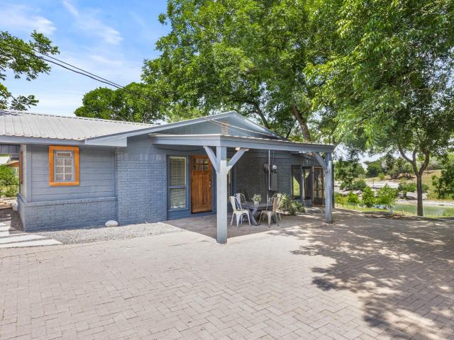 810 River Rd