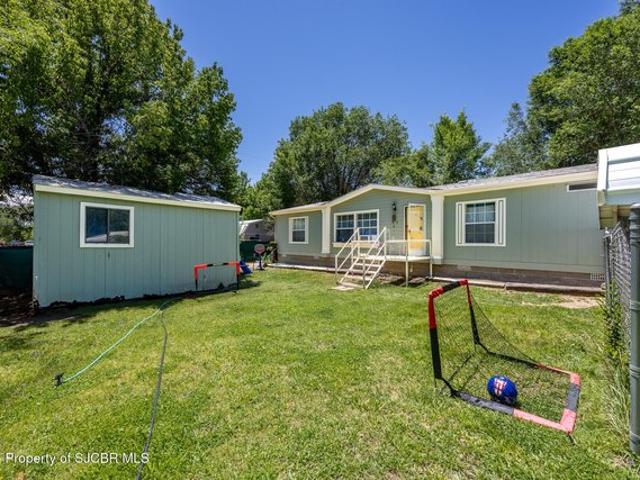 810 Rio Rd, Bloomfield, NM 87413