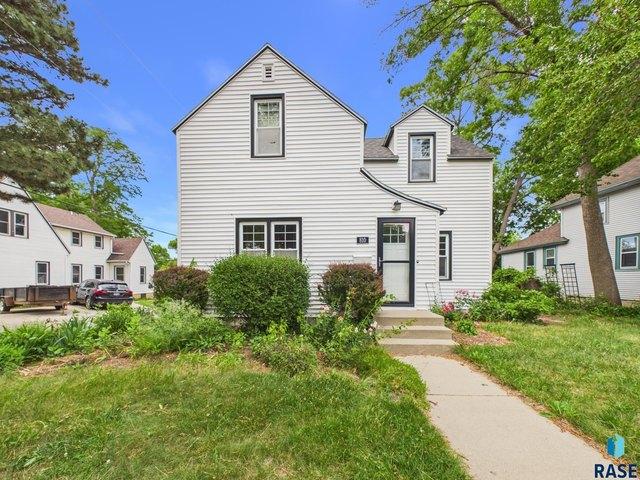 810 W 6th St, Sioux Falls, SD 57104