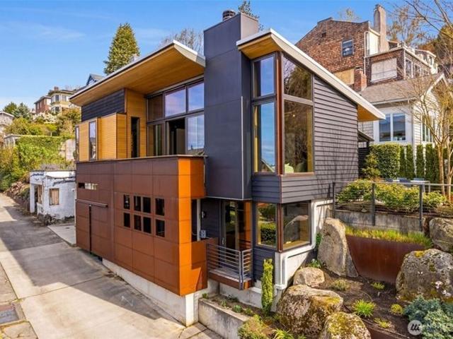 810 W Lee St, Seattle, WA 98119