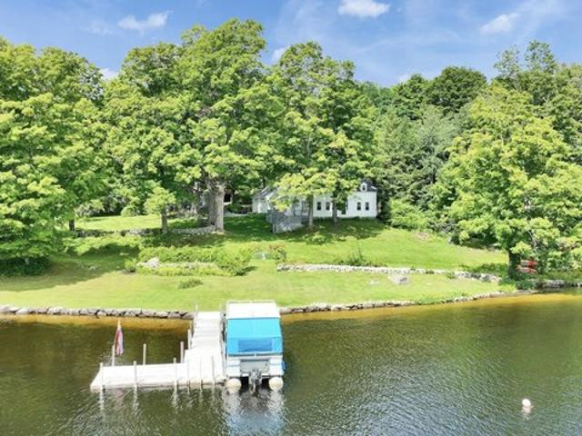 810 W Main St, Hillsborough, NH 03244