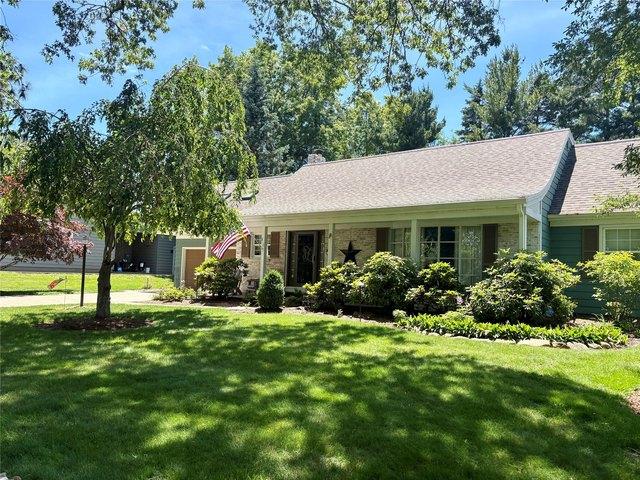 810 Wedgewood Dr, Erie, PA 16505